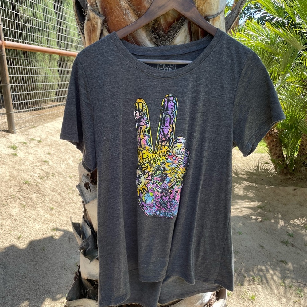 Women’s Very Cool Modern Lux Peace T Shirt Peace Love… - Gem